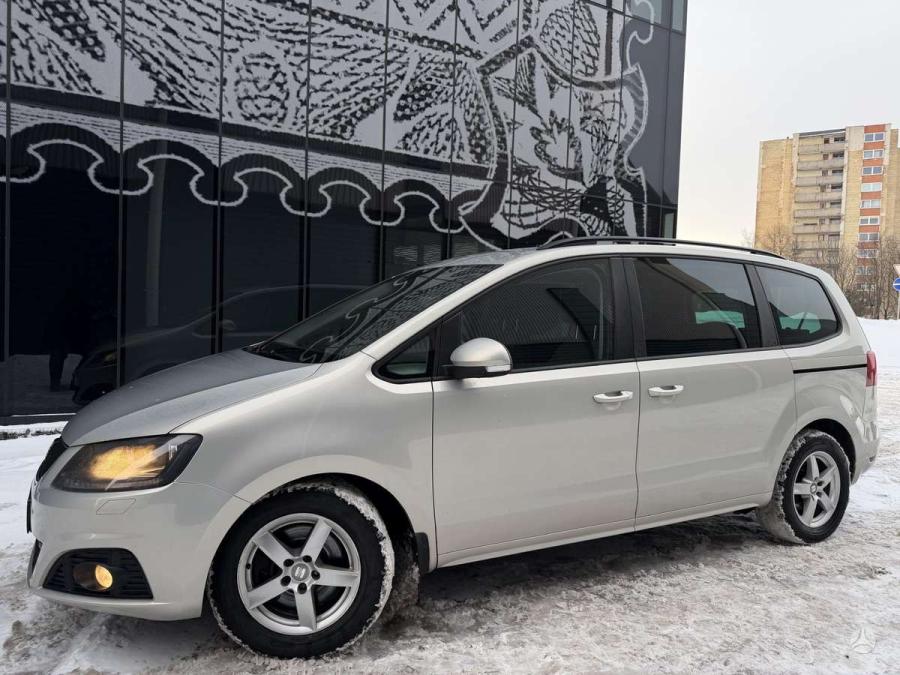 Brown SEAT Alhambra 2011 in Kaunas, with an engine capacity of 1.97 L and mileage of 361 thousand km for 5750 €, photo 20 on AUTOMOTO.COM.LV