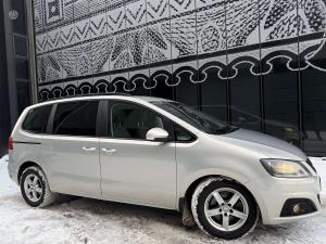 Brown SEAT Alhambra 2011 in Kaunas, with an engine capacity of 1.97 L and mileage of 361 thousand km for 5750 €, photo 21 on AUTOMOTO.COM.LV