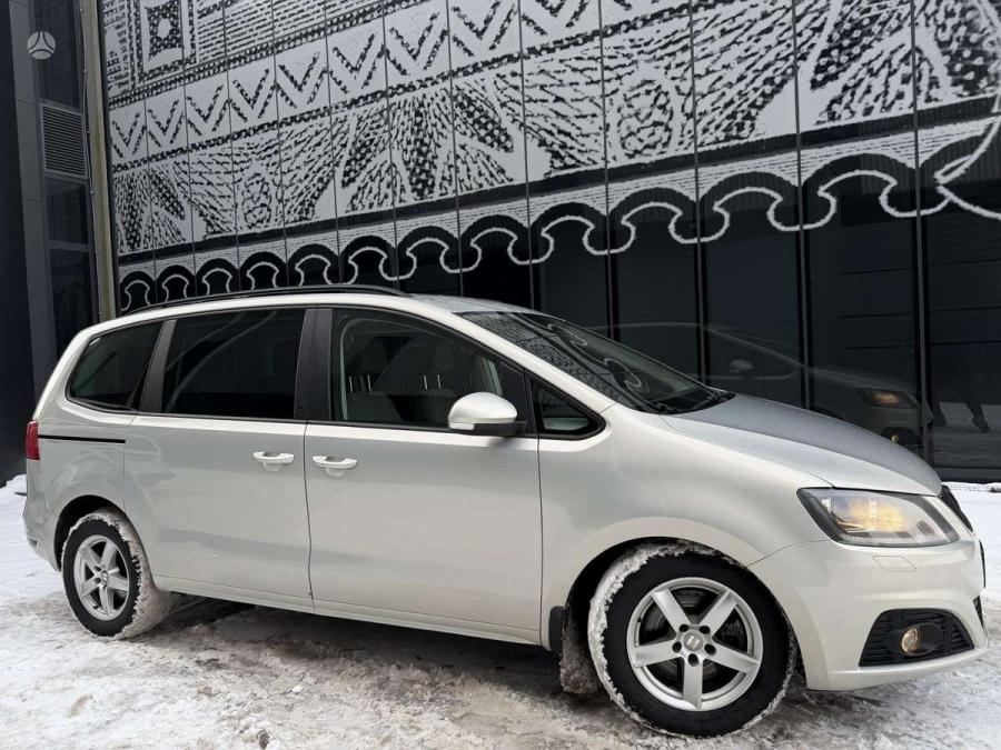 Brown SEAT Alhambra 2011 in Kaunas, with an engine capacity of 1.97 L and mileage of 361 thousand km for 5750 €, photo 21 on AUTOMOTO.COM.LV