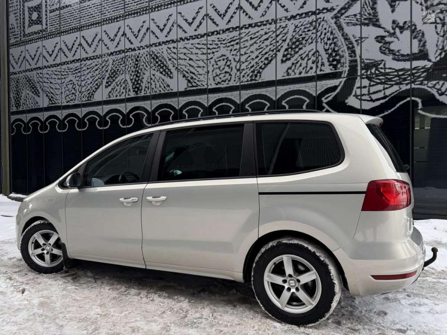 Brown SEAT Alhambra 2011 in Kaunas, with an engine capacity of 1.97 L and mileage of 361 thousand km for 5750 €, photo 22 on AUTOMOTO.COM.LV