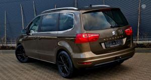 Brown SEAT Alhambra 2012 in Vilnius, with an engine capacity of 1.97 L and mileage of 291 thousand km for 7950 €, photo 3 on AUTOMOTO.COM.LV