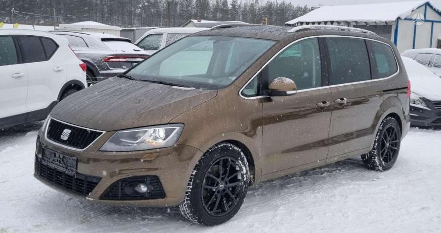Brown SEAT Alhambra 2012 in Vilnius, with an engine capacity of 1.97 L and mileage of 291 thousand km for 7850 €, photo 2 on AUTOMOTO.COM.LV