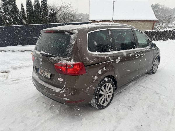 Brown SEAT Alhambra 2012 in Vilnius, with an engine capacity of 1.97 L and mileage of 284 thousand km for 6500 €, photo 4 on AUTOMOTO.COM.LV