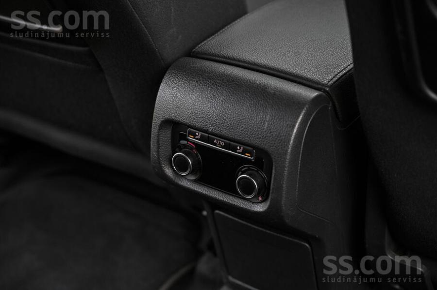 Brūns SEAT Alhambra 2012 Jelgava, ar dzinēja tilpumu 2.00 L un nobraukumu 240 tūkst. km par 8700 €, foto 25 vietnē AUTOMOTO.COM.LV