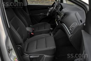 Brown SEAT Alhambra 2012 in Jelgava, with an engine capacity of 2.00 L and mileage of 240 thousand km for 8700 €, photo 15 on AUTOMOTO.COM.LV