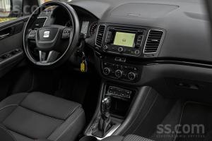 Brown SEAT Alhambra 2012 in Jelgava, with an engine capacity of 2.00 L and mileage of 240 thousand km for 8700 €, photo 16 on AUTOMOTO.COM.LV