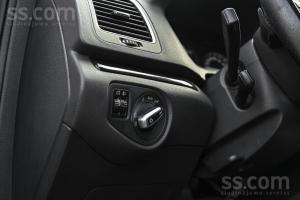 Brown SEAT Alhambra 2012 in Jelgava, with an engine capacity of 2.00 L and mileage of 240 thousand km for 8700 €, photo 23 on AUTOMOTO.COM.LV