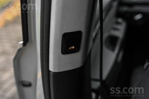 Brown SEAT Alhambra 2012 in Jelgava, with an engine capacity of 2.00 L and mileage of 240 thousand km for 8700 €, photo 31 on AUTOMOTO.COM.LV