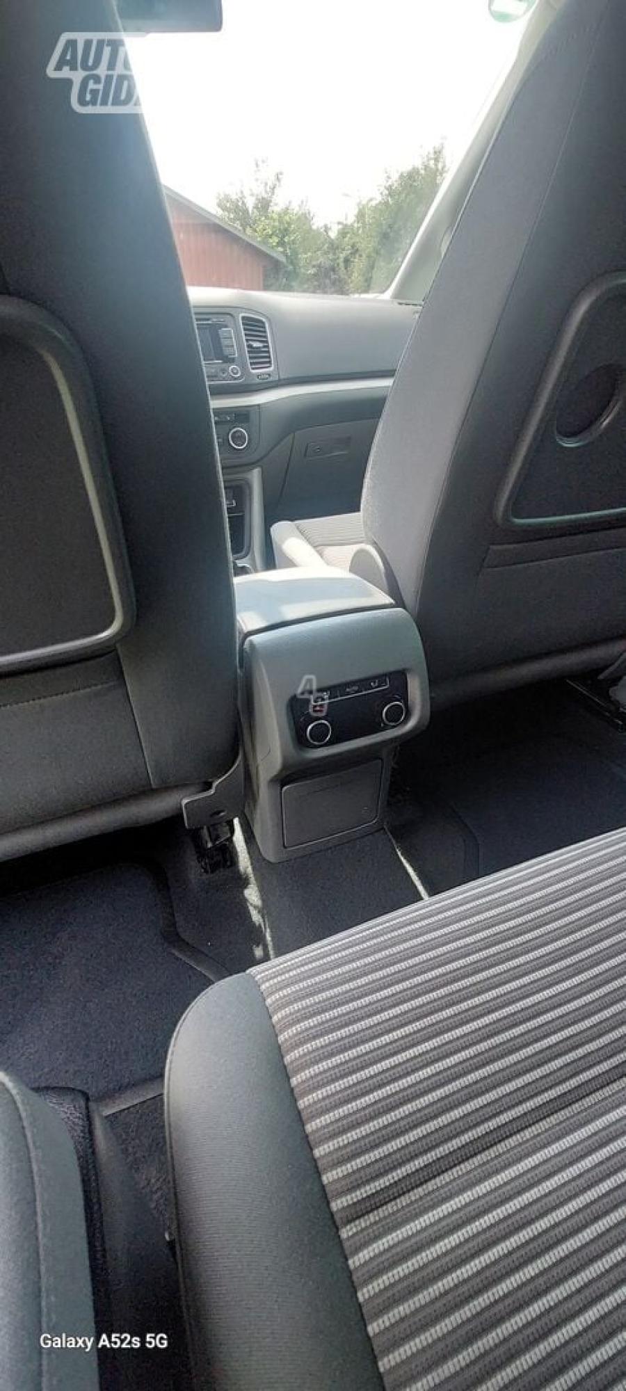 Brown SEAT Alhambra 2014 in Prienai, with an engine capacity of 2.00 L and mileage of 0 thousand km for 8450 €, photo 8 on AUTOMOTO.COM.LV