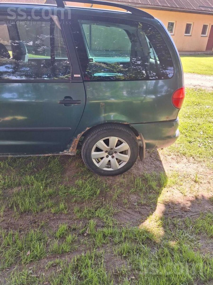 Green SEAT Alhambra 1999 in Jelgava, with an engine capacity of 1.90 L and mileage of 537 thousand km for 655 €, photo 3 on AUTOMOTO.COM.LV