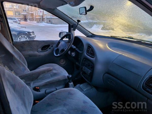 Zaļš SEAT Alhambra 2000 Daugavpils, ar dzinēja tilpumu 2.00 L un nobraukumu 360 tūkst. km par 1100 €, foto 4 vietnē AUTOMOTO.COM.LV