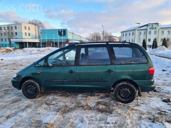 Zaļš SEAT Alhambra 2000 Daugavpils, ar dzinēja tilpumu 2.00 L un nobraukumu 340 tūkst. km par 790 €, foto 4 vietnē AUTOMOTO.COM.LV