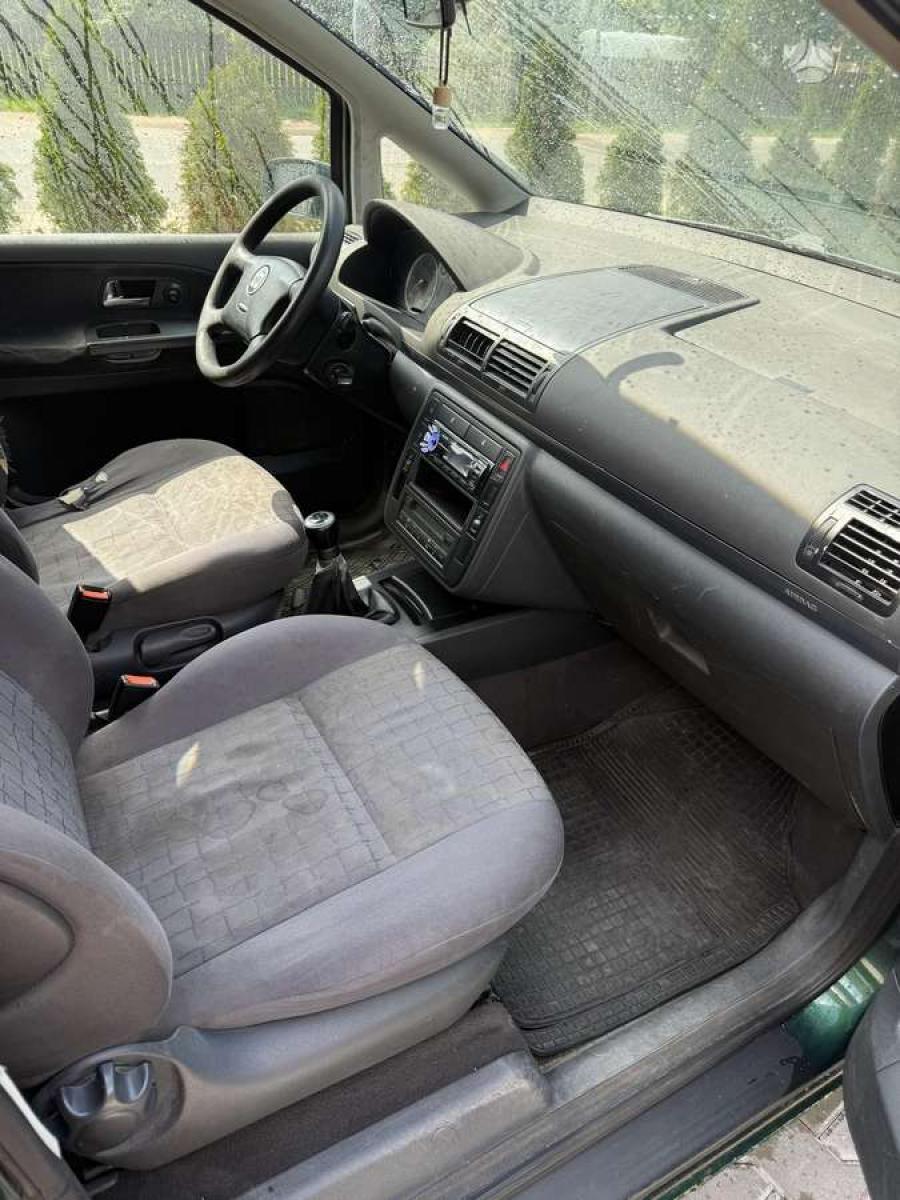 Zaļš SEAT Alhambra 2001 Viļņa, ar dzinēja tilpumu 1.90 L un nobraukumu 414 tūkst. km par 750 €, foto 8 vietnē AUTOMOTO.COM.LV