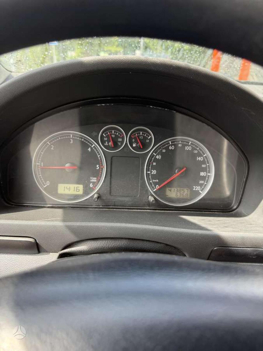 Zaļš SEAT Alhambra 2001 Viļņa, ar dzinēja tilpumu 1.90 L un nobraukumu 414 tūkst. km par 750 €, foto 13 vietnē AUTOMOTO.COM.LV