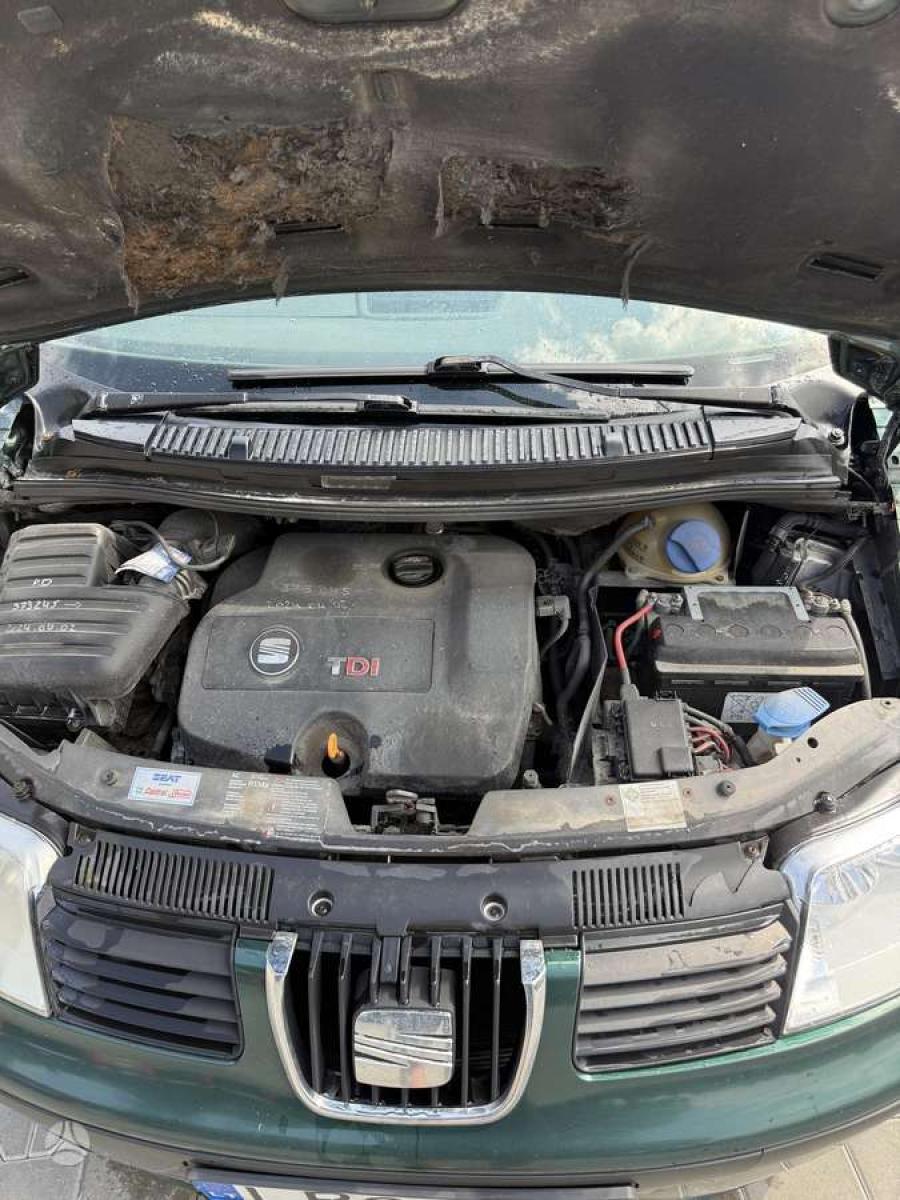 Zaļš SEAT Alhambra 2001 Viļņa, ar dzinēja tilpumu 1.90 L un nobraukumu 414 tūkst. km par 750 €, foto 14 vietnē AUTOMOTO.COM.LV