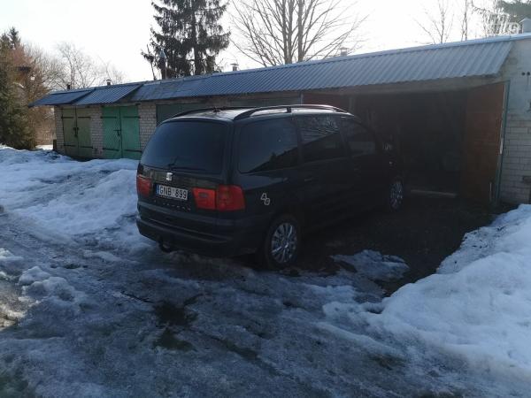 Green SEAT Alhambra 2006 in Pasvalys, with an engine capacity of 2.00 L and mileage of 203 thousand km for 4000 €, photo 3 on AUTOMOTO.COM.LV