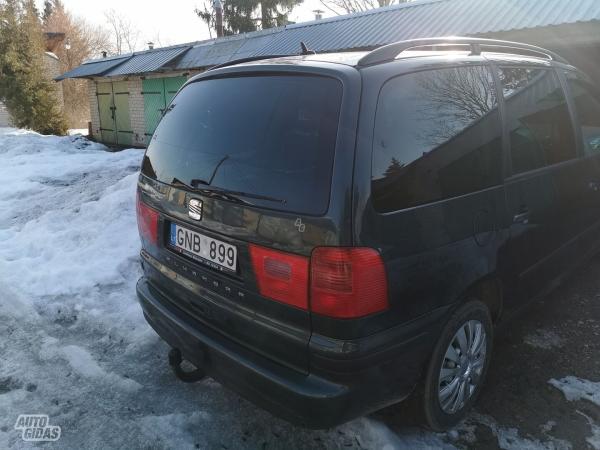 Green SEAT Alhambra 2006 in Pasvalys, with an engine capacity of 2.00 L and mileage of 203 thousand km for 4000 €, photo 4 on AUTOMOTO.COM.LV