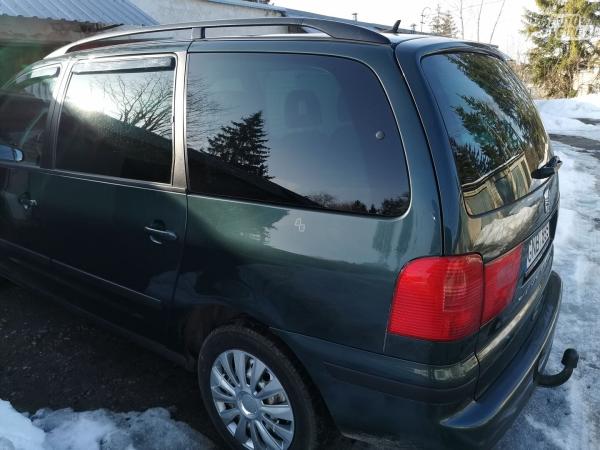 Green SEAT Alhambra 2006 in Pasvalys, with an engine capacity of 2.00 L and mileage of 203 thousand km for 4000 €, photo 5 on AUTOMOTO.COM.LV