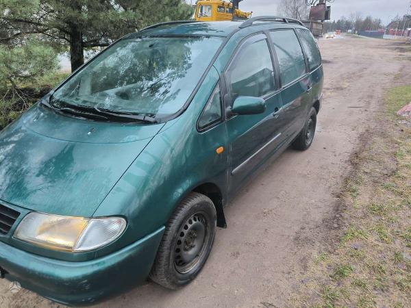 Green SEAT Alhambra 1999 in Vilnius, with an engine capacity of 1.90 L and mileage of 440 thousand km for 500 €, photo 6 on AUTOMOTO.COM.LV