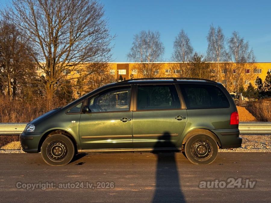 Zaļš SEAT Alhambra 2007 Tallina, ar dzinēja tilpumu 2.00 L un nobraukumu 327 tūkst. km par 1999 €, foto 4 vietnē AUTOMOTO.COM.LV