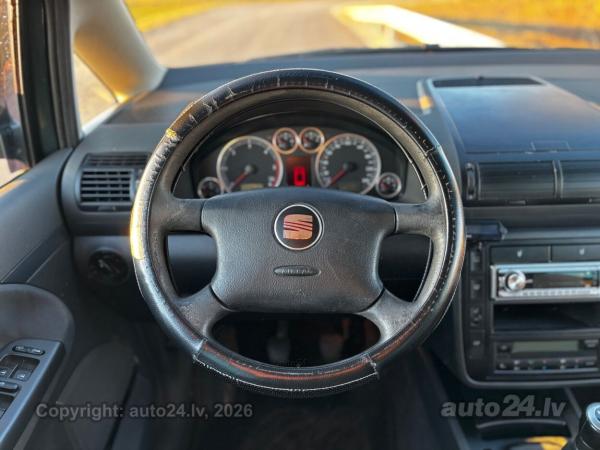 Green SEAT Alhambra 2007 in Tallinn, with an engine capacity of 2.00 L and mileage of 327 thousand km for 1999 €, photo 11 on AUTOMOTO.COM.LV