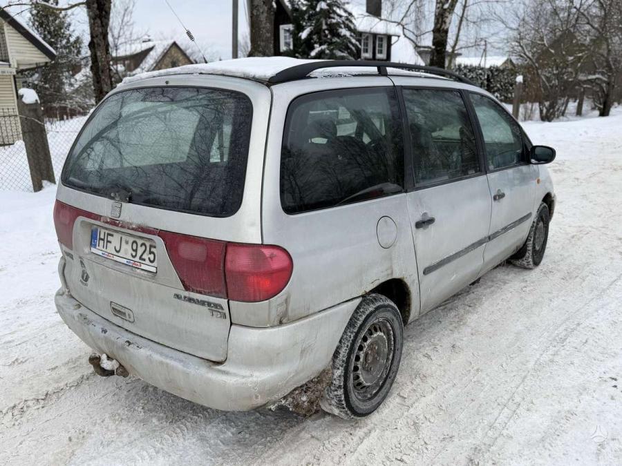 Grey SEAT Alhambra 1996 in Vilnius, with an engine capacity of 1.90 L and mileage of 459 thousand km for 650 €, photo 2 on AUTOMOTO.COM.LV