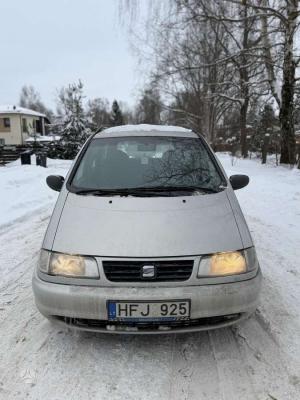 Grey SEAT Alhambra 1996 in Vilnius, with an engine capacity of 1.90 L and mileage of 459 thousand km for 650 €, photo 5 on AUTOMOTO.COM.LV