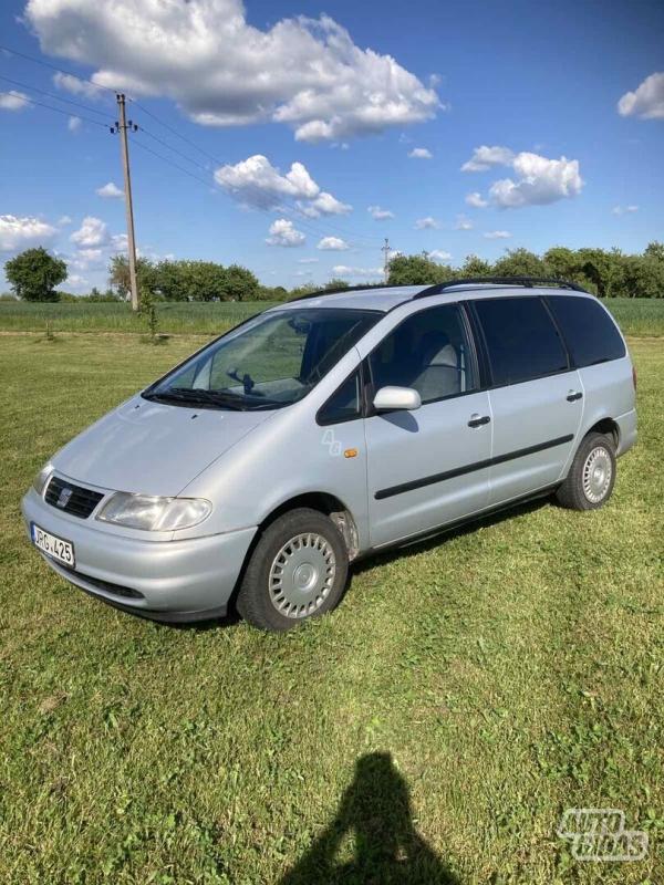 Pelēks SEAT Alhambra 1999 Marijampole, ar dzinēja tilpumu 1.90 L un nobraukumu 329 tūkst. km par 1050 €, foto 2 vietnē AUTOMOTO.COM.LV