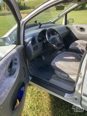 Pelēks SEAT Alhambra 1999 Marijampole, ar dzinēja tilpumu 1.90 L un nobraukumu 329 tūkst. km par 1050 €, foto 8 vietnē AUTOMOTO.COM.LV