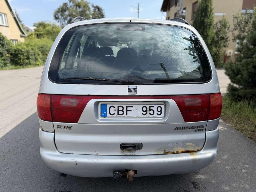 Pelēks SEAT Alhambra 1999 Kauņa, ar dzinēja tilpumu 1.90 L un nobraukumu 351 tūkst. km par 700 €, foto 8 vietnē AUTOMOTO.COM.LV