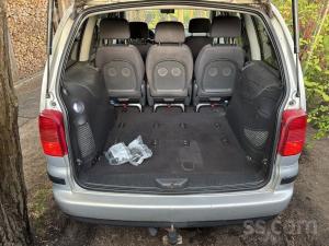 Grey SEAT Alhambra 2000 in Riga, with an engine capacity of 1.90 L and mileage of 330 thousand km for 2999 €, photo 4 on AUTOMOTO.COM.LV
