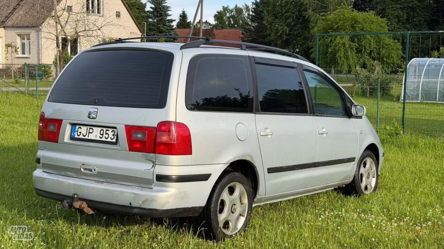 Pelēks SEAT Alhambra 2001 Anykščiai, ar dzinēja tilpumu 1.90 L un nobraukumu 370 tūkst. km par 1599 €, foto 4 vietnē AUTOMOTO.COM.LV