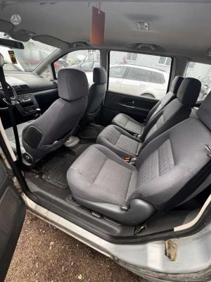 Pelēks SEAT Alhambra 2001 Vilkaviškis, ar dzinēja tilpumu 1.98 L un nobraukumu 333 tūkst. km par 850 €, foto 13 vietnē AUTOMOTO.COM.LV