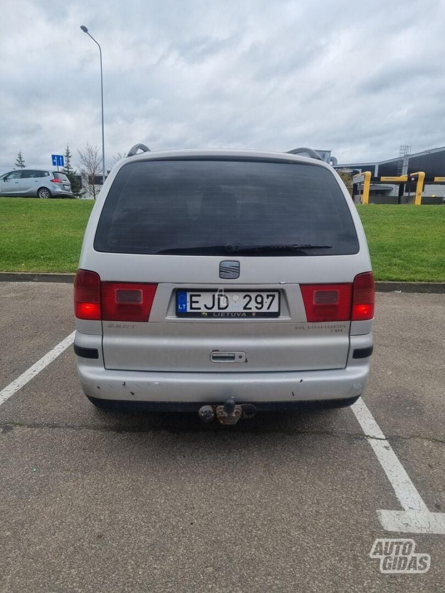 Grey SEAT Alhambra 2001 in Panevezys, with an engine capacity of 1.90 L and mileage of 331 thousand km for 1100 €, photo 1 on AUTOMOTO.COM.LV