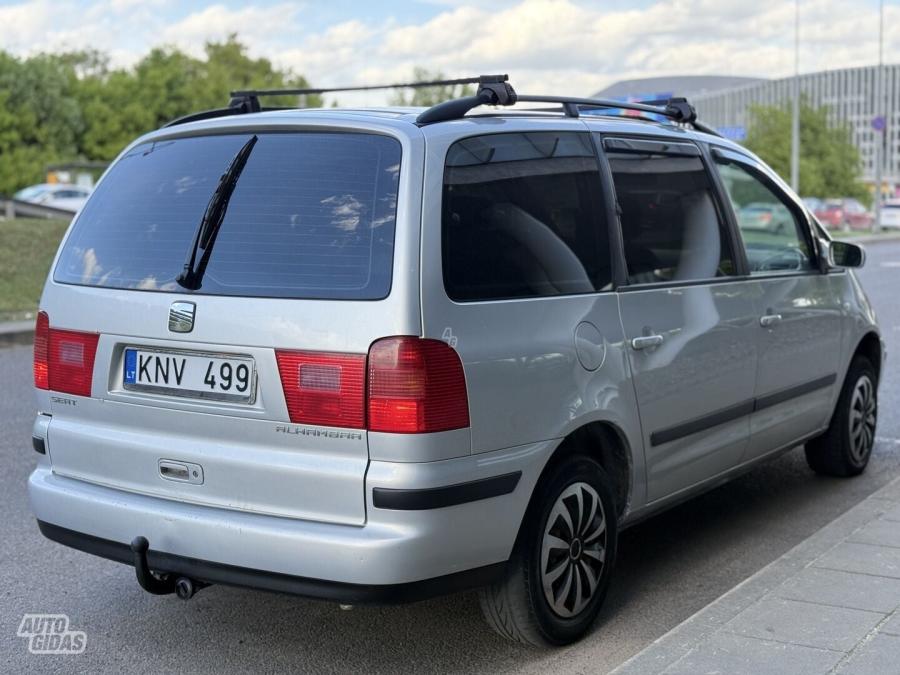 Pelēks SEAT Alhambra 2002 Viļņa, ar dzinēja tilpumu 2.00 L un nobraukumu 385 tūkst. km par 980 €, foto 5 vietnē AUTOMOTO.COM.LV