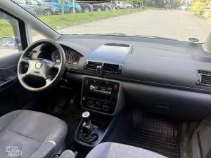 Pelēks SEAT Alhambra 2002 Viļņa, ar dzinēja tilpumu 2.00 L un nobraukumu 385 tūkst. km par 980 €, foto 8 vietnē AUTOMOTO.COM.LV