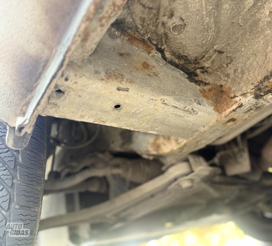 Pelēks SEAT Alhambra 2002 Viļņa, ar dzinēja tilpumu 2.00 L un nobraukumu 385 tūkst. km par 980 €, foto 14 vietnē AUTOMOTO.COM.LV