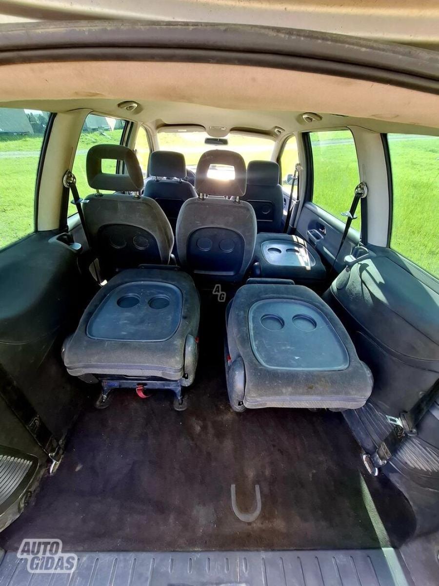 Pelēks SEAT Alhambra 2002 Viļņa, ar dzinēja tilpumu 1.90 L un nobraukumu 367 tūkst. km par 2000 €, foto 9 vietnē AUTOMOTO.COM.LV