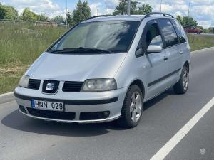 Pelēks SEAT Alhambra 2002 Molėtai, ar dzinēja tilpumu 1.90 L un nobraukumu 332 tūkst. km par 980 €, foto 3 vietnē AUTOMOTO.COM.LV