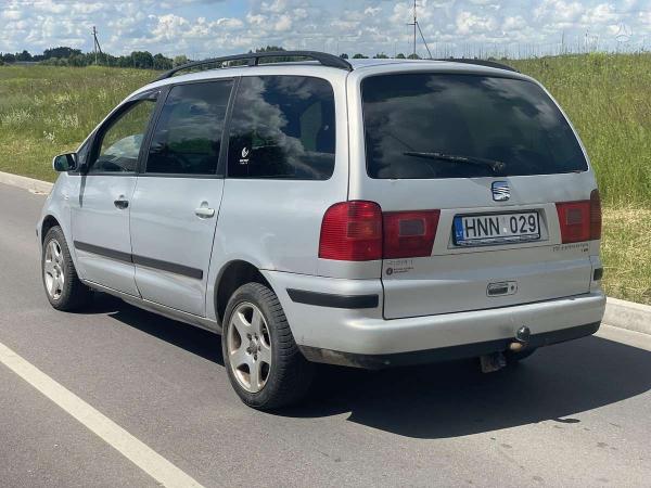 Pelēks SEAT Alhambra 2002 Molėtai, ar dzinēja tilpumu 1.90 L un nobraukumu 332 tūkst. km par 980 €, foto 5 vietnē AUTOMOTO.COM.LV