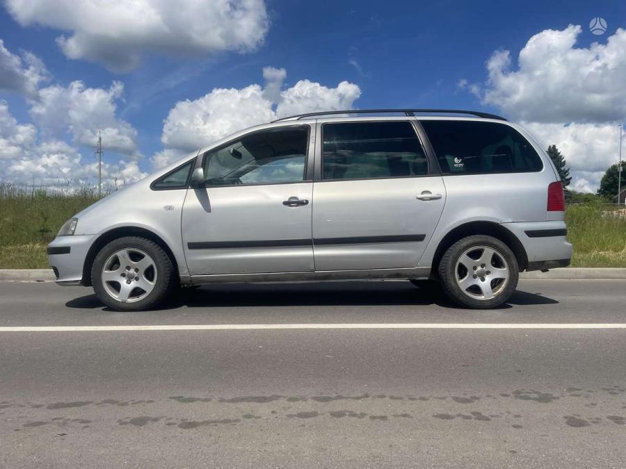 Pelēks SEAT Alhambra 2002 Molėtai, ar dzinēja tilpumu 1.90 L un nobraukumu 332 tūkst. km par 980 €, foto 10 vietnē AUTOMOTO.COM.LV
