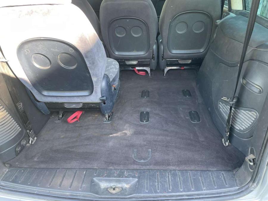 Pelēks SEAT Alhambra 2002 Molėtai, ar dzinēja tilpumu 1.90 L un nobraukumu 332 tūkst. km par 980 €, foto 16 vietnē AUTOMOTO.COM.LV