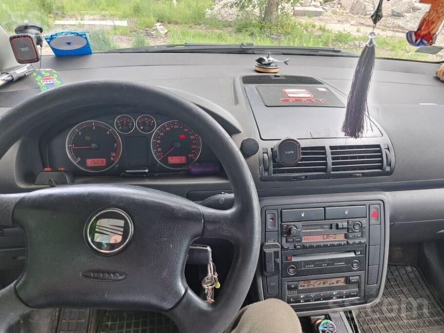Pelēks SEAT Alhambra 2003 Kuldīga, ar dzinēja tilpumu 1.90 L un nobraukumu 317 tūkst. km par 1400 €, foto 7 vietnē AUTOMOTO.COM.LV