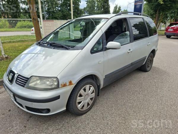Grey SEAT Alhambra 2003 in Daugavpils, with an engine capacity of 1.90 L and mileage of 234 thousand km for 1200 €, photo 1 on AUTOMOTO.COM.LV