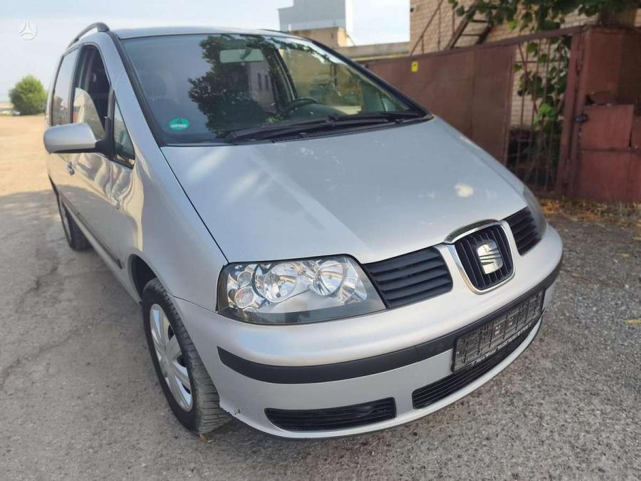 Grey SEAT Alhambra 2003 in Utena, with an engine capacity of 1.90 L and mileage of 290 thousand km for 2250 €, photo 1 on AUTOMOTO.COM.LV