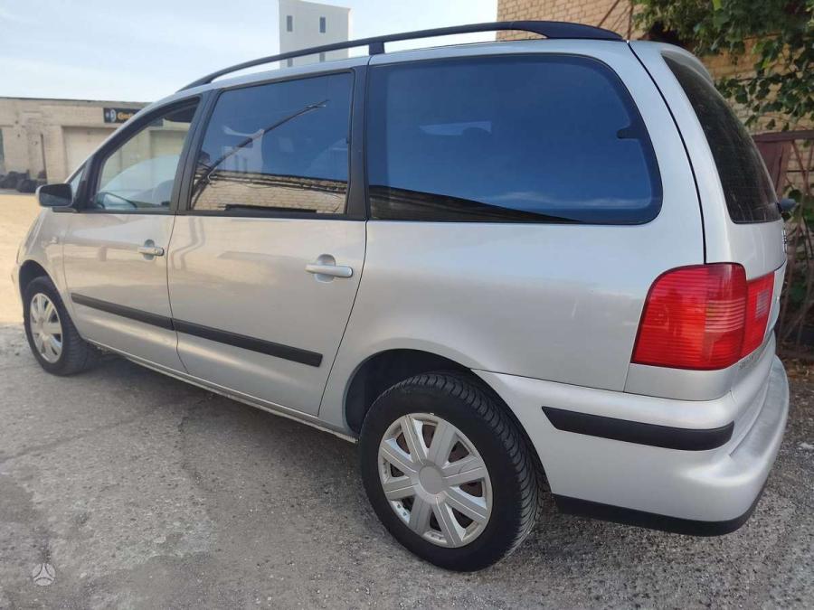 Grey SEAT Alhambra 2003 in Utena, with an engine capacity of 1.90 L and mileage of 290 thousand km for 2250 €, photo 3 on AUTOMOTO.COM.LV