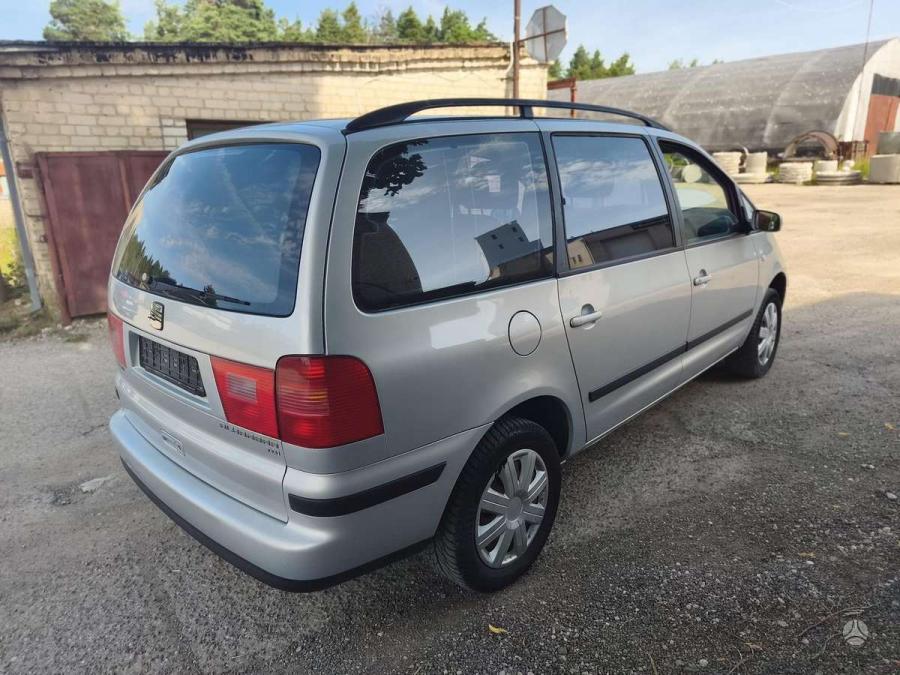 Grey SEAT Alhambra 2003 in Utena, with an engine capacity of 1.90 L and mileage of 290 thousand km for 2250 €, photo 4 on AUTOMOTO.COM.LV