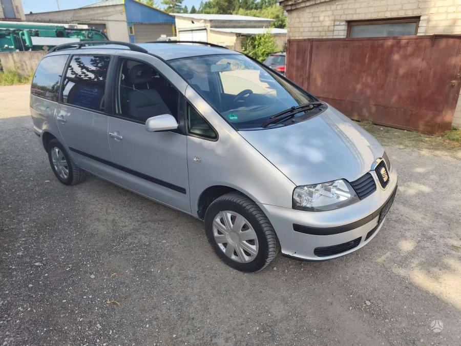 Grey SEAT Alhambra 2003 in Utena, with an engine capacity of 1.90 L and mileage of 290 thousand km for 2250 €, photo 19 on AUTOMOTO.COM.LV
