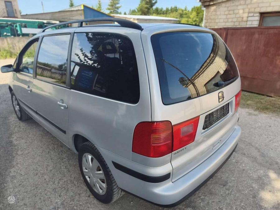 Grey SEAT Alhambra 2003 in Utena, with an engine capacity of 1.90 L and mileage of 290 thousand km for 2250 €, photo 22 on AUTOMOTO.COM.LV