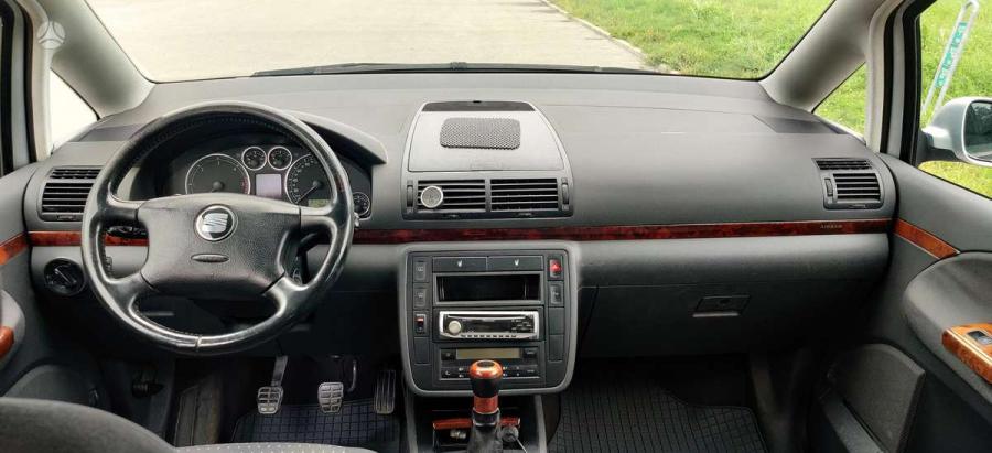 Pelēks SEAT Alhambra 2003 Kauņa, ar dzinēja tilpumu 1.90 L un nobraukumu 311 tūkst. km par 1390 €, foto 7 vietnē AUTOMOTO.COM.LV